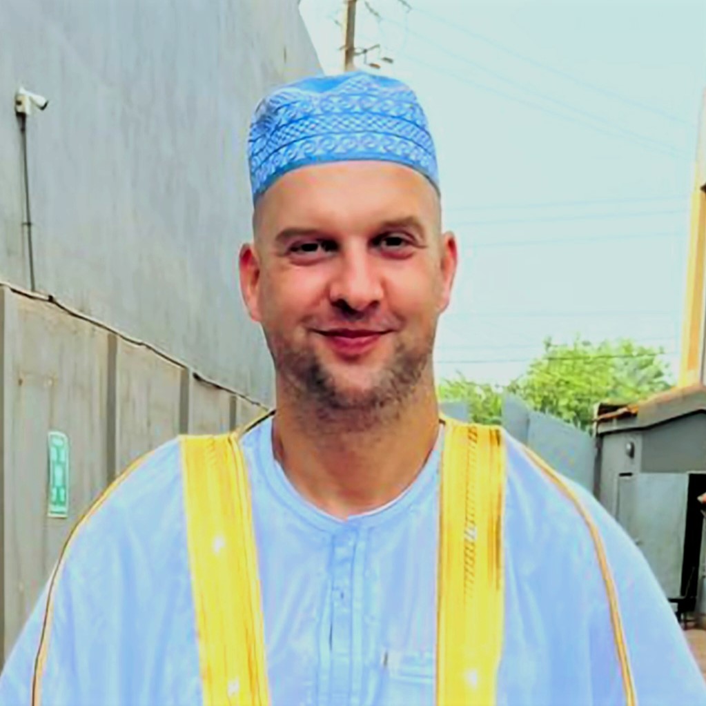 Our Team | IMIU.co.uk